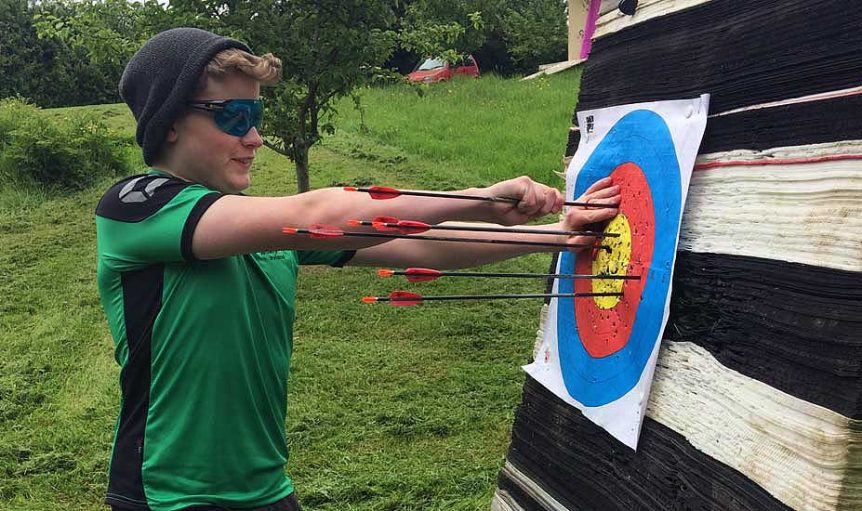 How To Adjust The Draw Length On A PSE Compound Bow: 5 Easy Steps